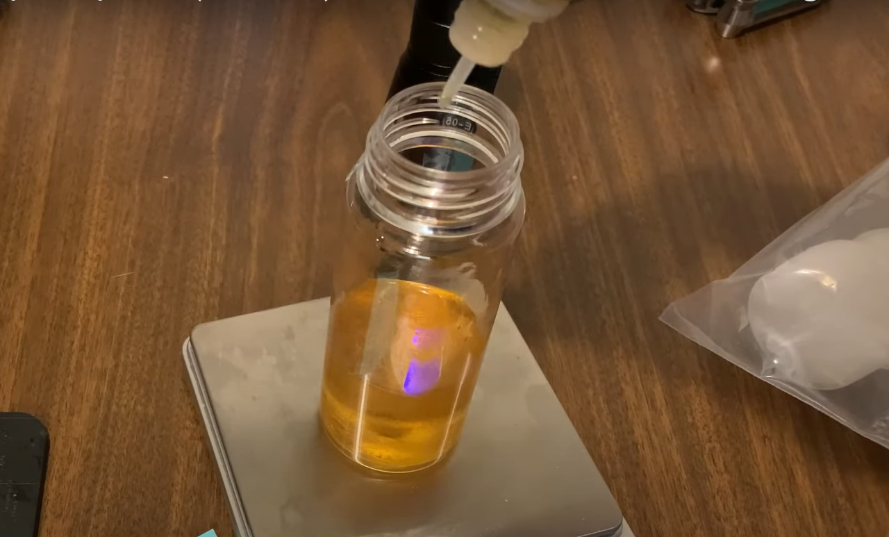How to Make Vape Juice With Household Items? - VapeProfy
